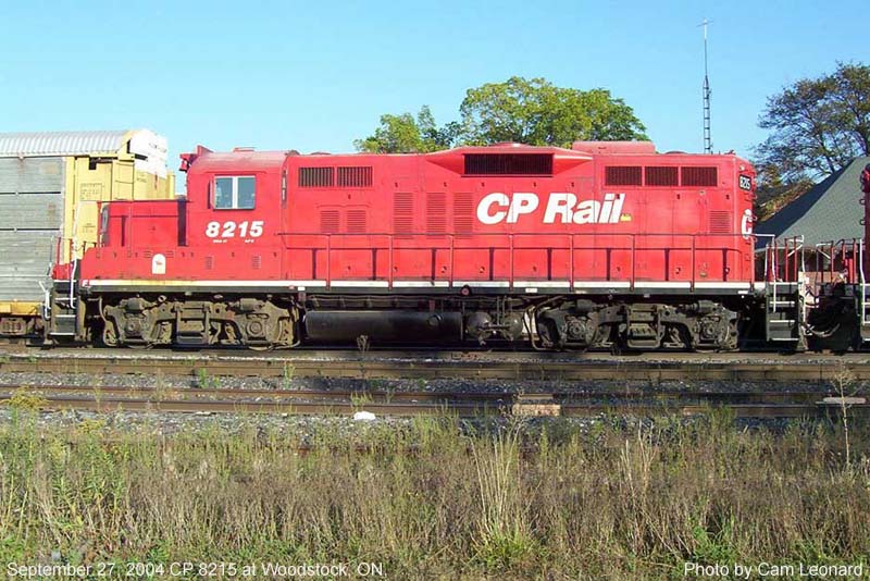GP9u 8215